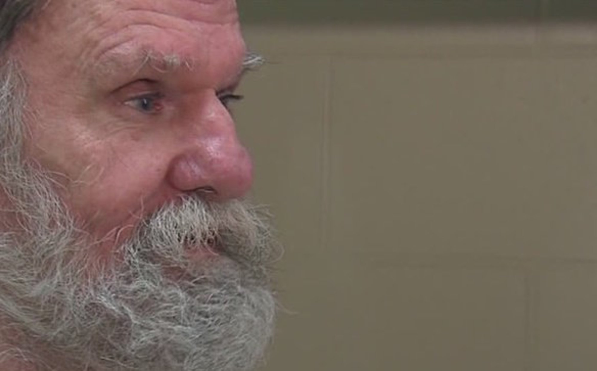 caseworker helps homeless man to find his true identity, ends up ...